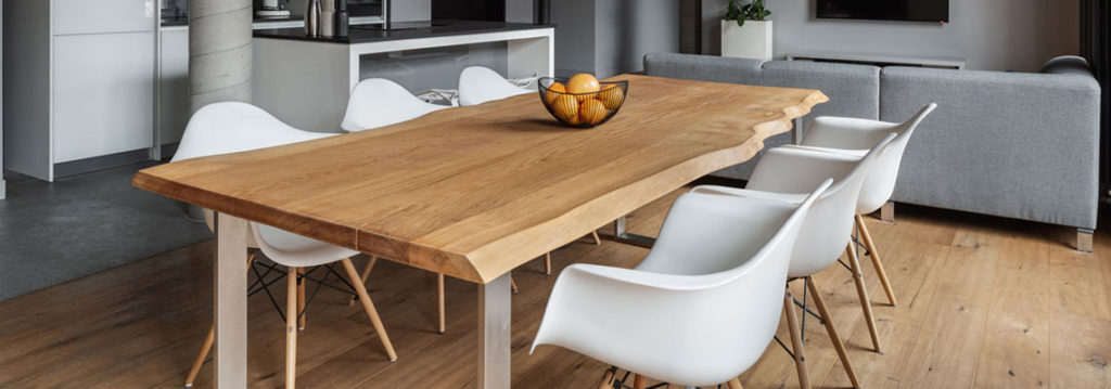 Focus sur les avantages de la table extensible en bois